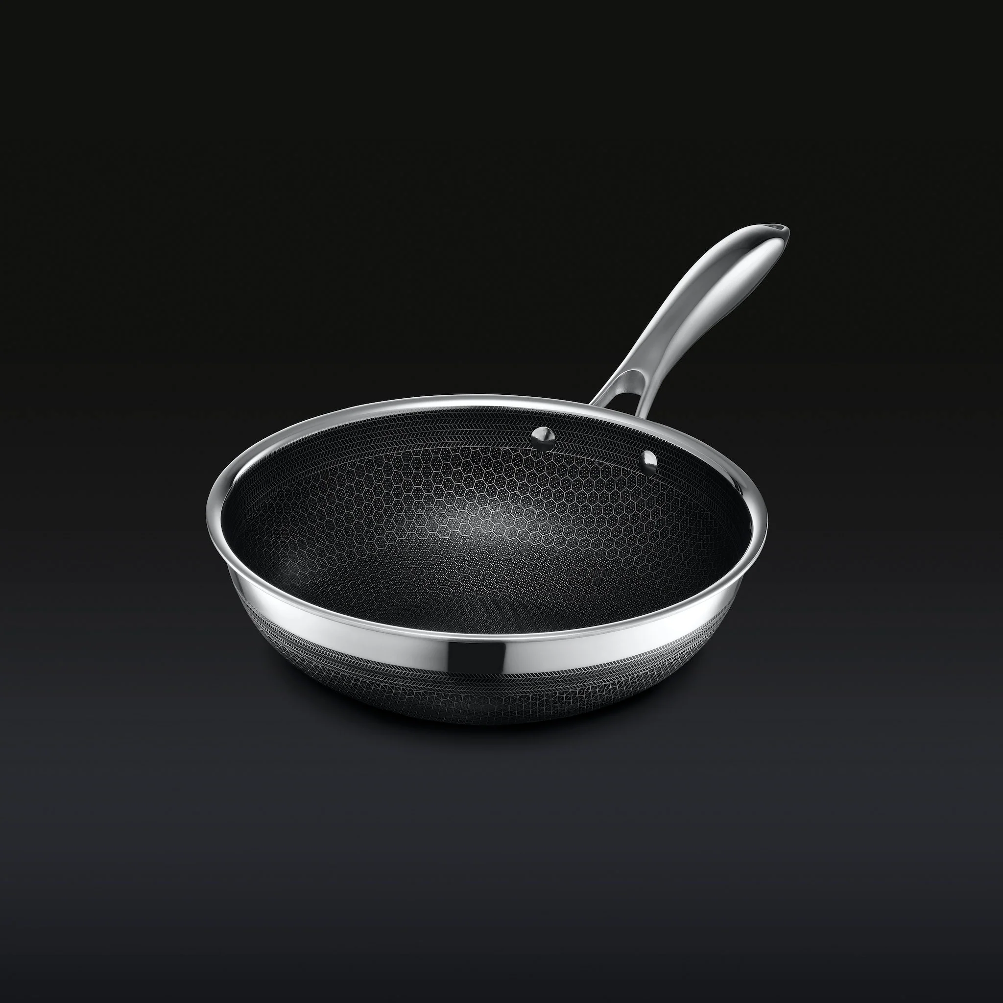 Experience Cooking Perfection with HexClad Pans – MALIMORA